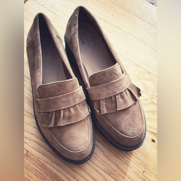 Clarks | Shoes | Clarks 95 Wedge Oxford In Sand Color | Poshmark